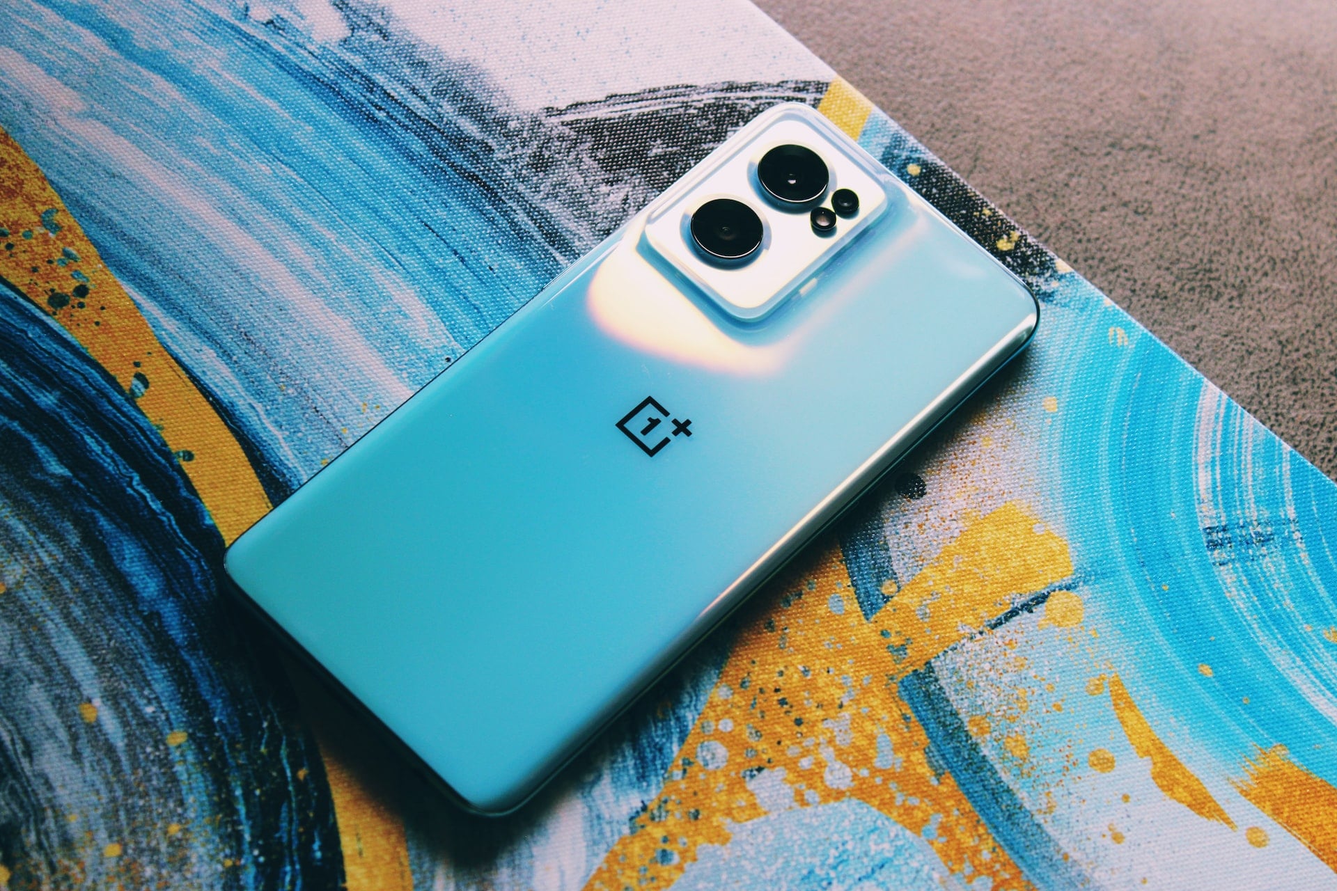 Tech Study Reveals Effects of Mobile Technology on Professionals - SmartMag DigitalHub