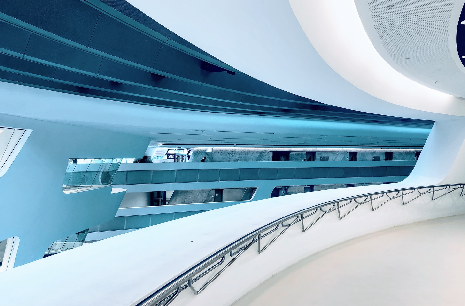 Watch the Fastest Sky Train in Japan Zoom Through the Air - SmartMag ...