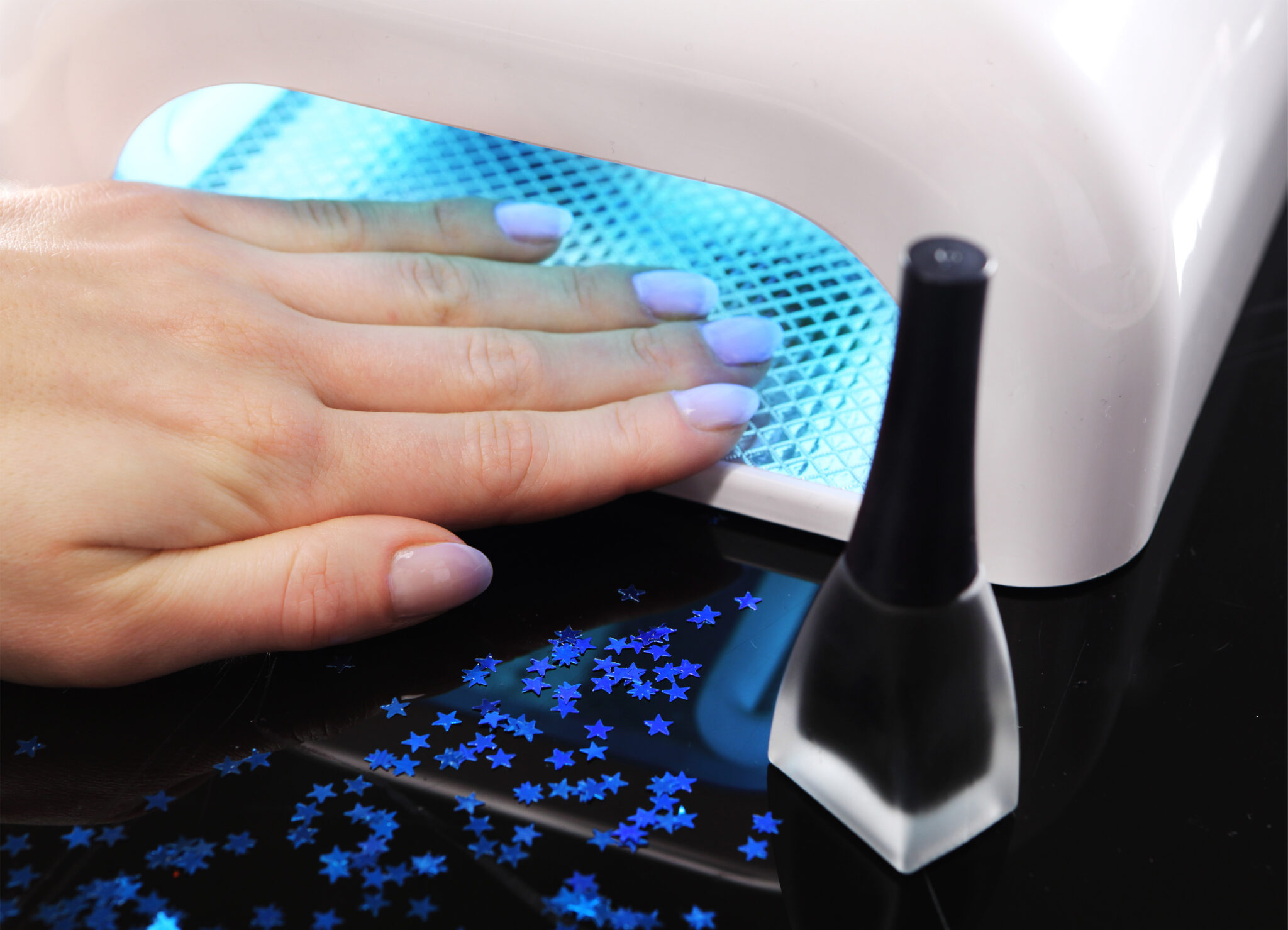 The 6 Best Nail Lamps for a Salon-Quality Manicure at Home - SmartMag ...